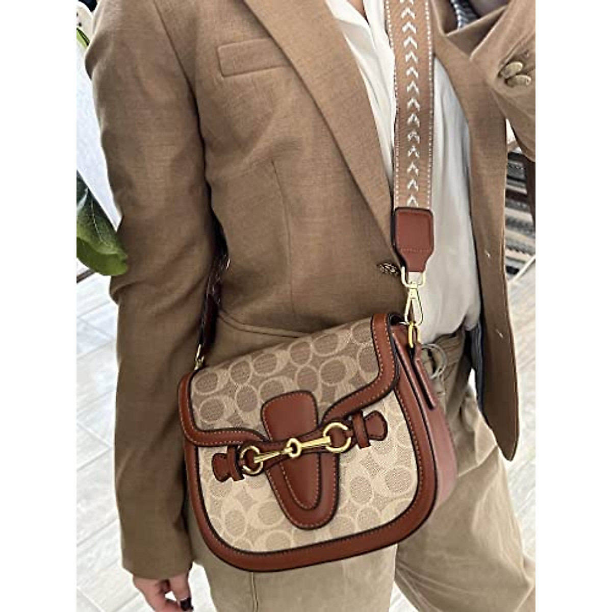 Small Crossbody Bags for Women - Leather Purse Handbag - Fashion Design - Golden Buckle (Light Brown)