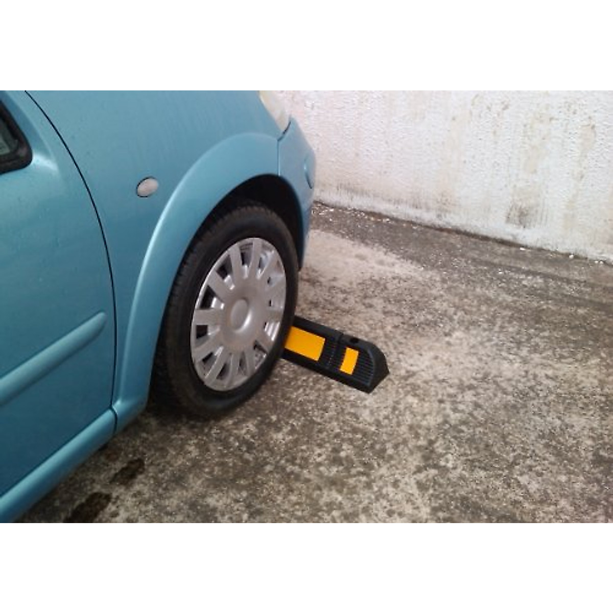 Parking Stopper for Garage Floor, Blocks Car Wheels as Parking Aid and Stops the Tires, acting as Rubber Parking Curbs that Protect Vehicle Bumpers and Garage Walls, 23.6"x4.7"x3.9" (Pack of 2)