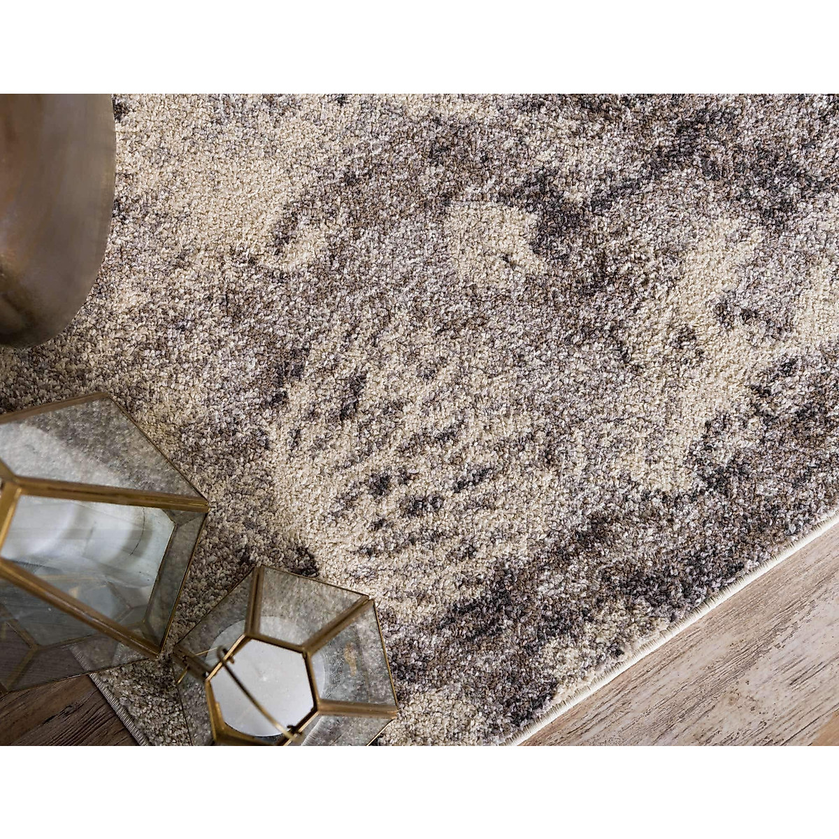 Unique Loom Positano Collection Coastal Modern Coral Lobster Shells Light Gray Runner Rug (2' x 7')