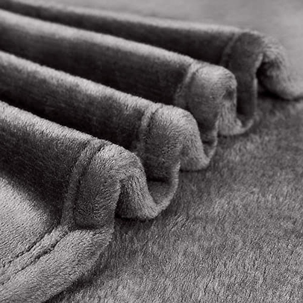 MYCRAFT Queen Size Fleece Throw Blanket for Couch 90"×90" Lightweight Super Soft Cozy Microfiber Flannel Blanket for Sofa, Bed,Chair