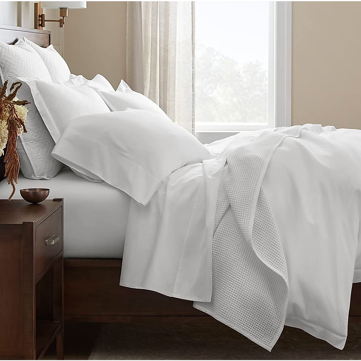 BOLL & BRANCH Signature Hemmed Duvet Set - King/Cal King, White - Luxury 100% Organic Cotton - 1 Duvet Cover, 2 Shams - Buttery Soft, Hidden Closures