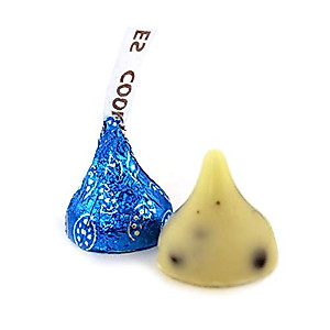 LaetaFood HERSHEY'S KISSES COOKIES 'N' CREME Candy, Light Blue Wrap Easter Candy (1 Pound Bag)