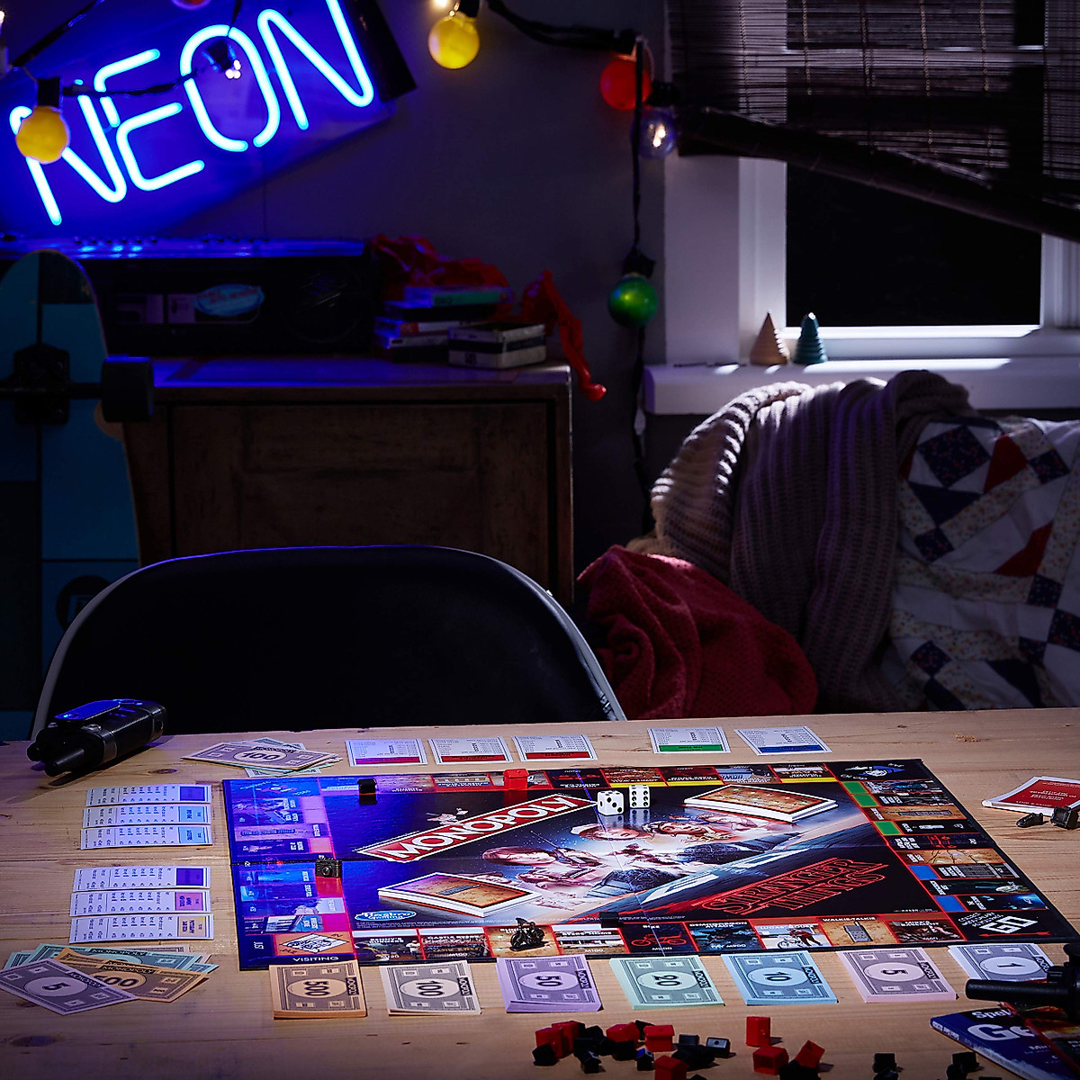 Hasbro Gaming Monopoly Stranger Things Edition