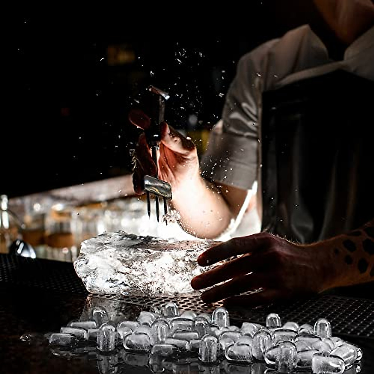 Ice Maker Countertop, Efficient Easy Carry Ice Machine,30Lbs/Day,Ideal for Restaurant, Bars, Home and Offices, Includes Scoop