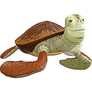 Disney Pixar Featured Favorites Crush & Squirt Finding Nemo Collectable Turtle Figures, Highly Posable with Authentic Look, Collectors Gift Ages 6 Years & Up
