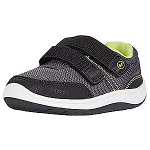 Stride Rite 360 Boy's Dash Sneaker, Black, M, 3.5 Little Kid