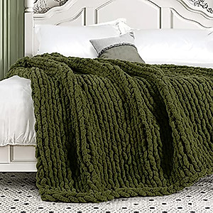 Carriediosa Chenille Chunky Knit Blanket Soft Fluffy Handmade Throw Blanket for Couch Sofa Bed and Home Décor (London Green 50" x 60")