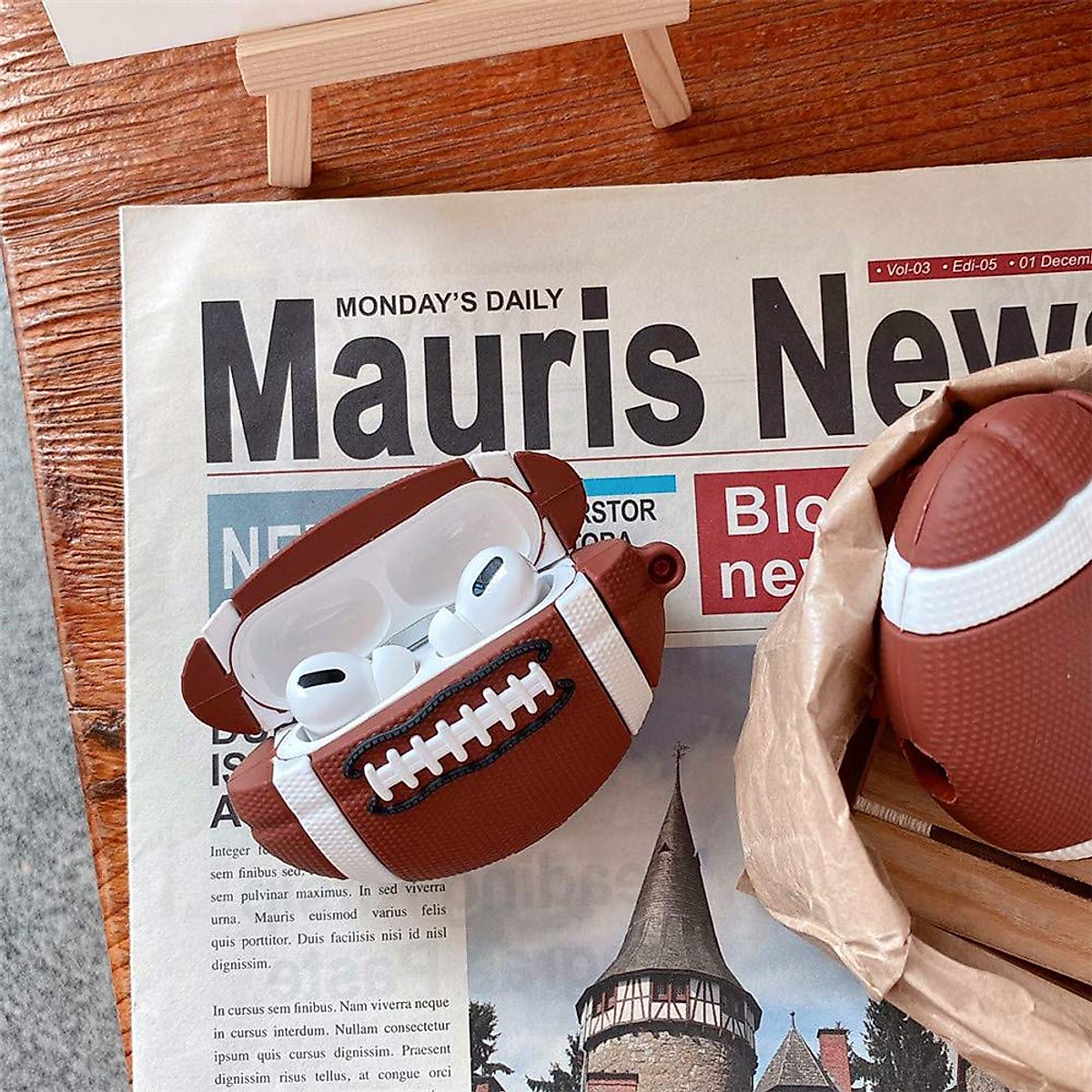 Airpod Case for Apple Airpods 1&2, 3D Funny Cartoon Sports Series Soft Silicone Cover, Fashion and Cool Keychain Design Skin AirPods Case, Fashionable Beautiful Sporty (Football)