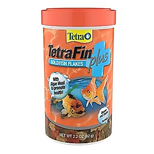 TetraFin Plus Goldfish Flakes 2.2 Ounces, Balanced Diet, With Algae To Promote Health,Oranges