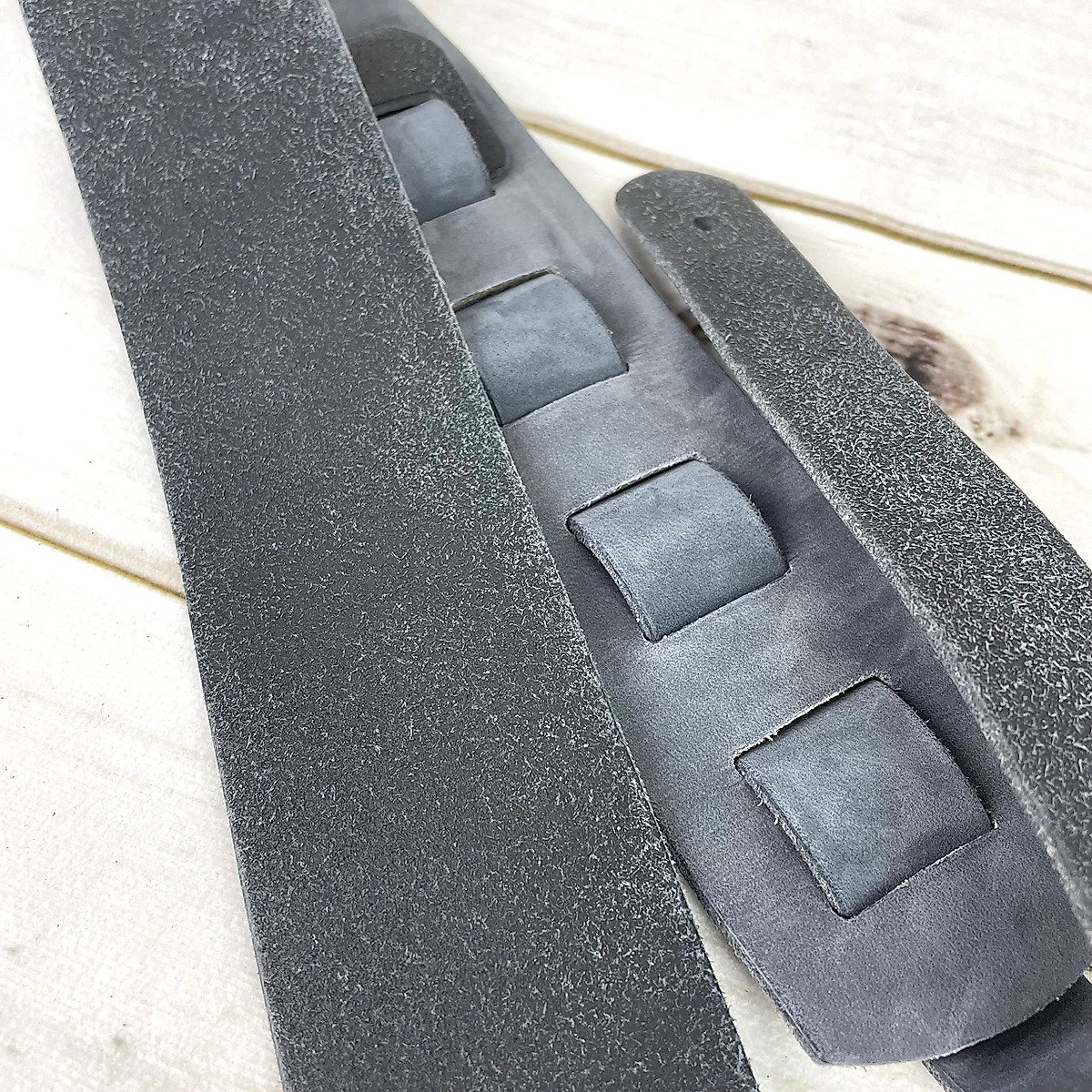 Walker And Williams STR-02 Distressed Elephant Gray Top Grain Thick Italian Leather Guitar Strap For Acoustic, Electric, And Bass Guitars