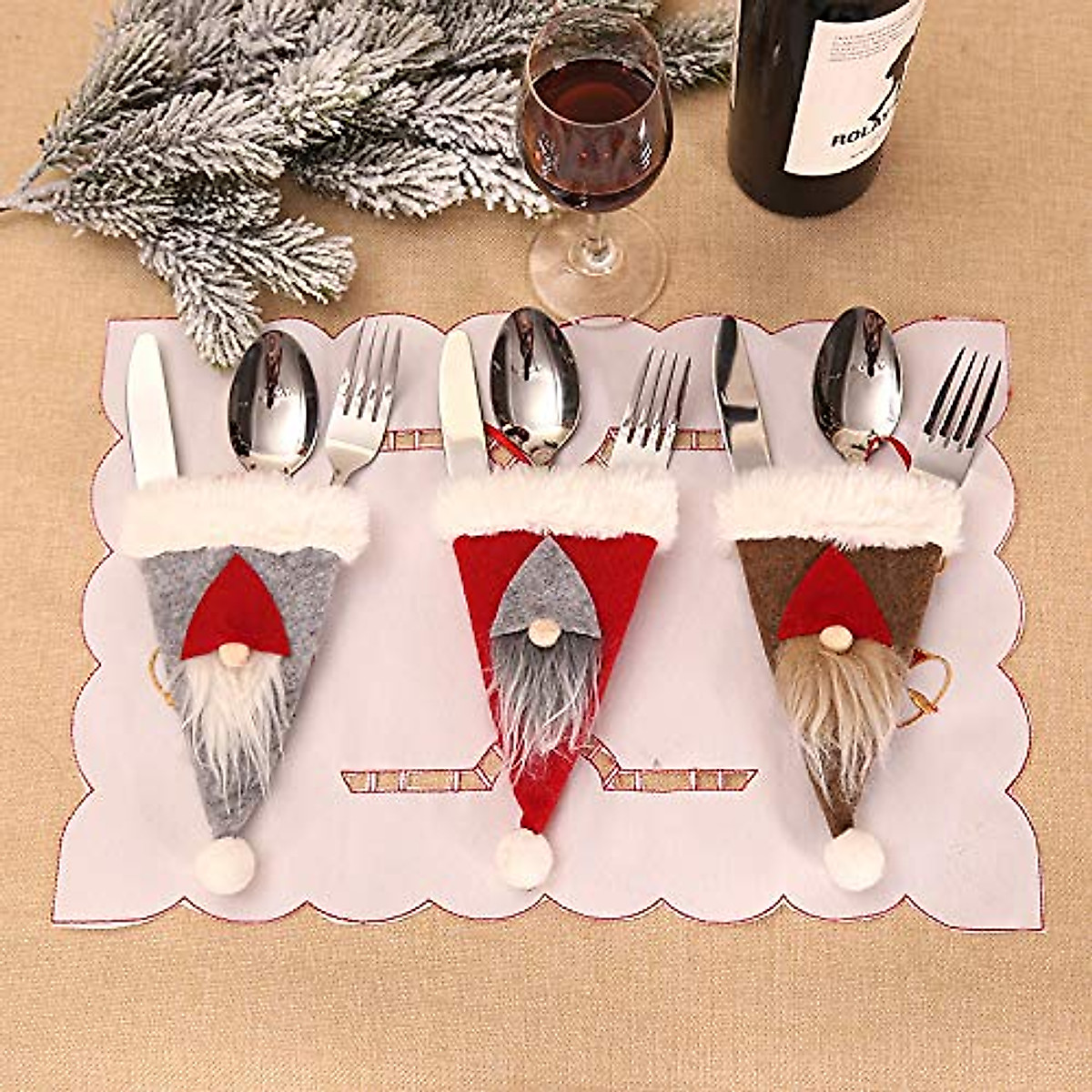 PARTSQUEEN 3Pcs Christmas Silverware Holders, Santa Tableware Bag Plush Christmas Knife and Fork Cover for Holiday Xmas Party Dinner Table Decoration