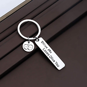 CENWA Funny Food Pun Gift Olive Me Love Olive You Keychain Valentines Day Gift Anniversary Day Jewelry (Olive Me K)