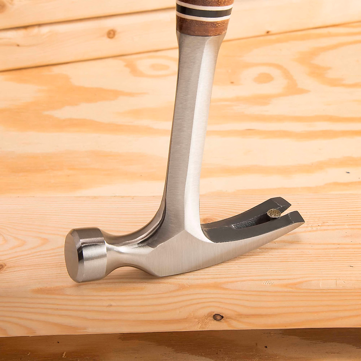 ESTWING Hammer - 16 oz Straight Rip Claw with Smooth Face & Genuine Leather Grip - E16S