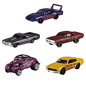 Hot Wheels 1:64 Scale Die-Cast Toy Cars 5-Pack, Set of 5 Toy Race Cars, Hot Rods, Character Cars, Rescue or Pick-Up Trucks (Styles May Vary)