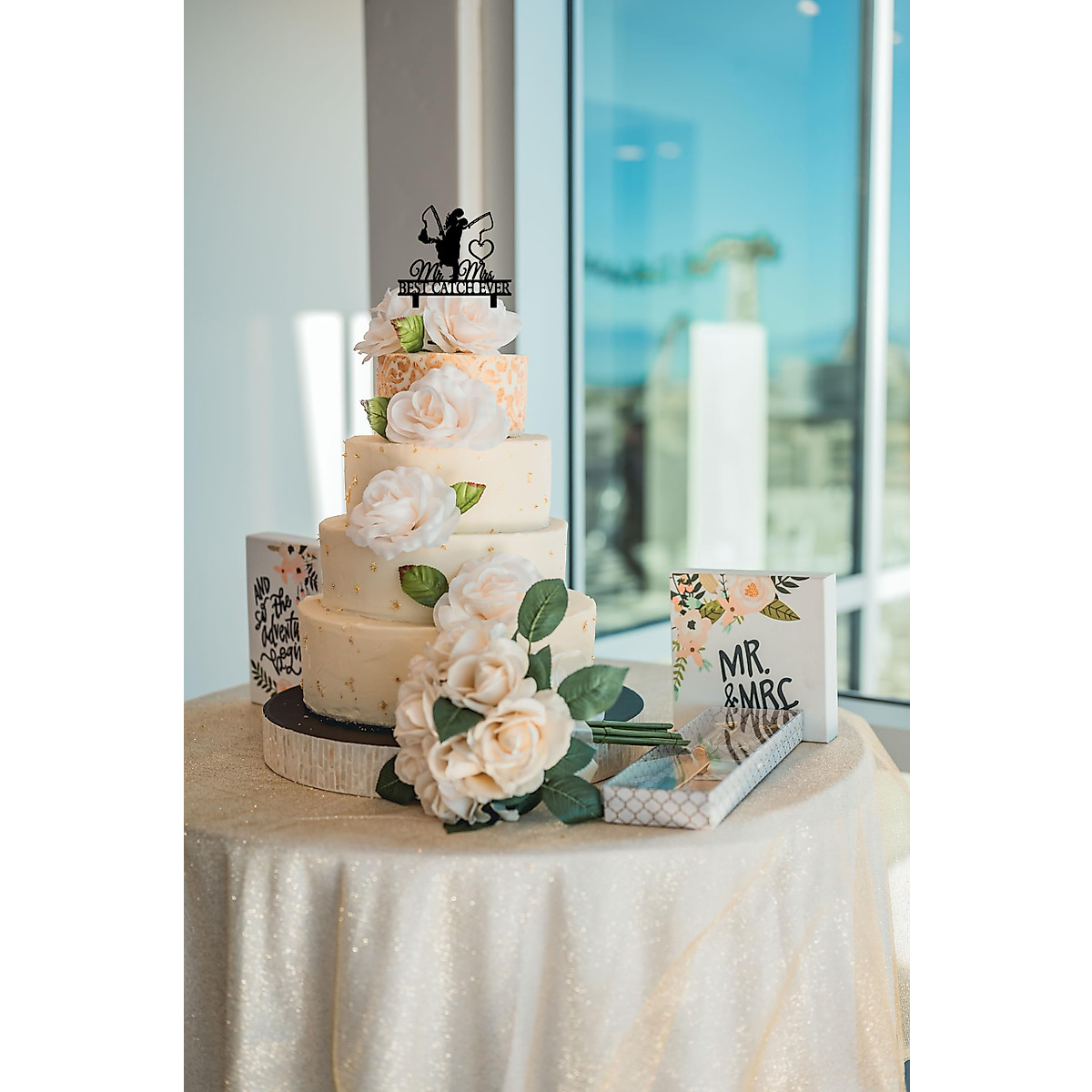 Funny Fishing Wedding Cake Topper - Best Catch Ever - Groom Hugging Bride Fishing Couple Cake Topper, Mr&Mrs Wedding Cake Topper (Fishing Couple)