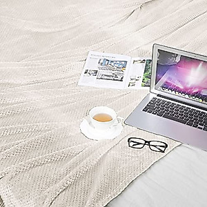 GAGAHAO Fleece Throw Blanket, Throw Size Fuzzy Throw Blanket for Couch Sofa Soft Warm Cozy Furry Decorative Thick Blankets & Bed Throws for Couch (Cream White, 40x60 inch)