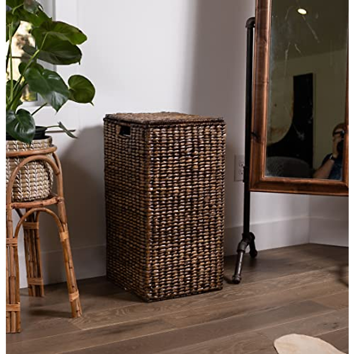 BIRDROCK HOME Single Laundry Hamper with Liner and Lid - Brown Wash - Hand Woven Natural Seagrass Fiber - Organize Clothes Storage - Easy Transport - Single Basket - Liner Bag