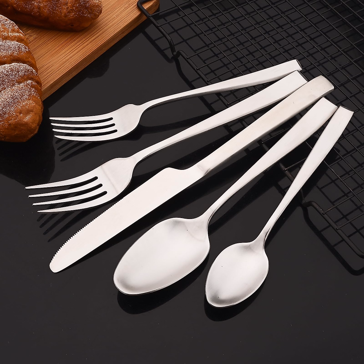 JASHII Set of 4, 304 Stainless Steel 8.27" Dinner Forks Set with Square Handle, Satin Finish Matte Silver Table Forks Thick Silverware Fork Set, Dishwasher Safe