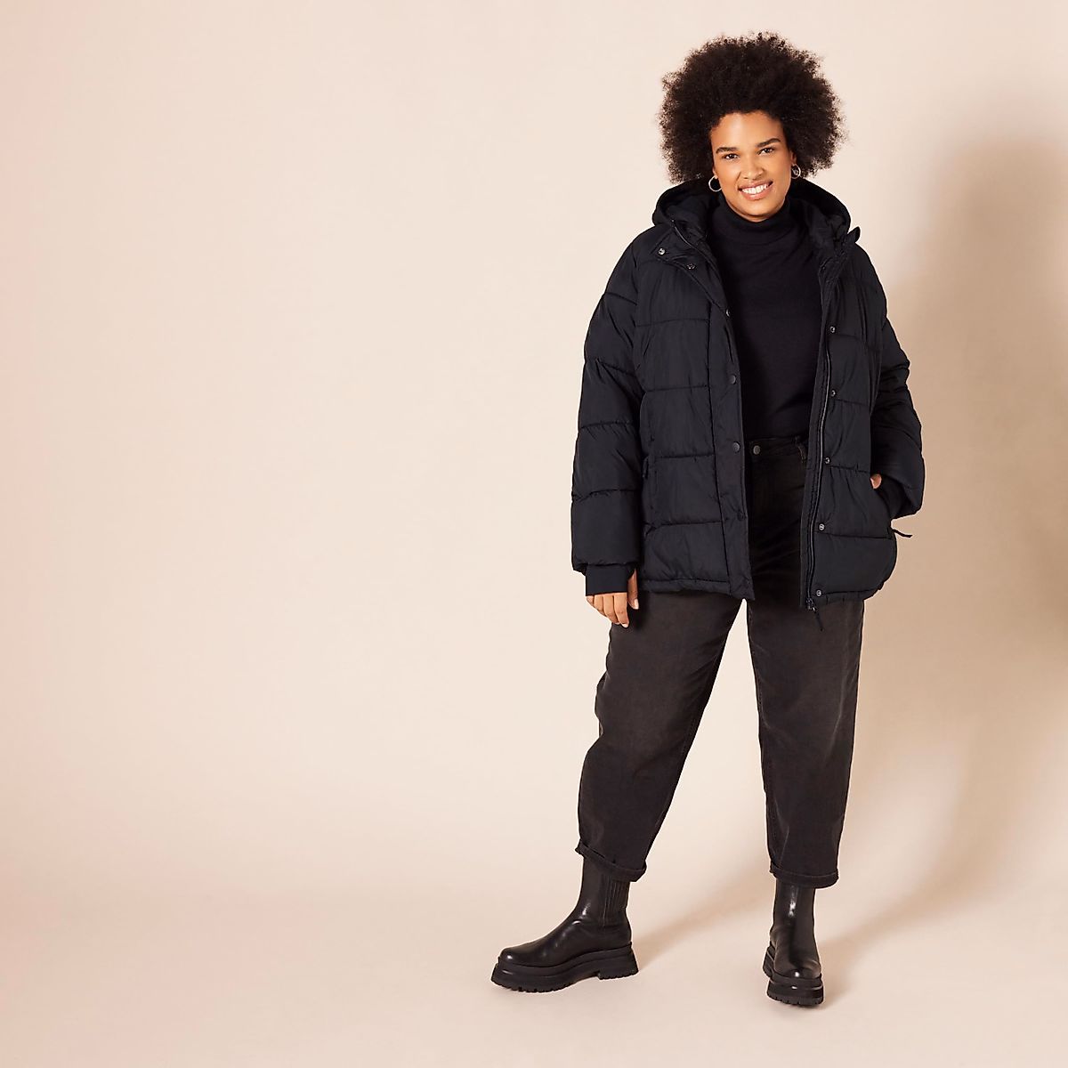 Amazon Essentials Women's Heavyweight Quilted Long-Sleeve Hooded Puffer Coat (Available in Plus Size), Black, X-Large