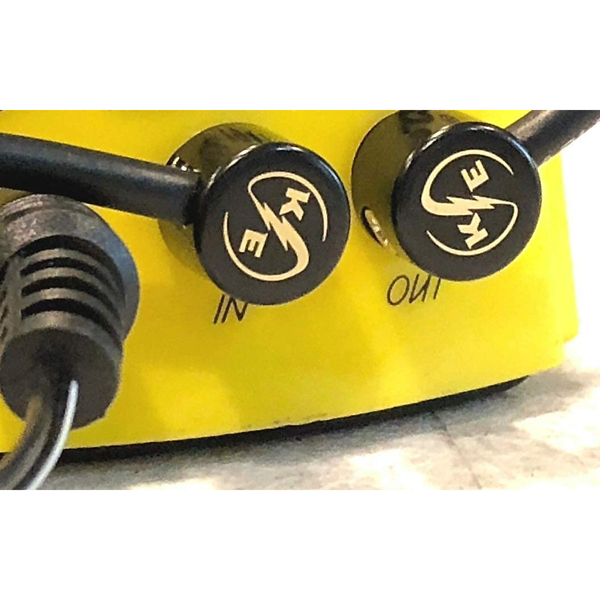 Solderless Guitar Pedal Patch Cable Kit 6 Pack to Make Custom Length Cables for Pedalboard