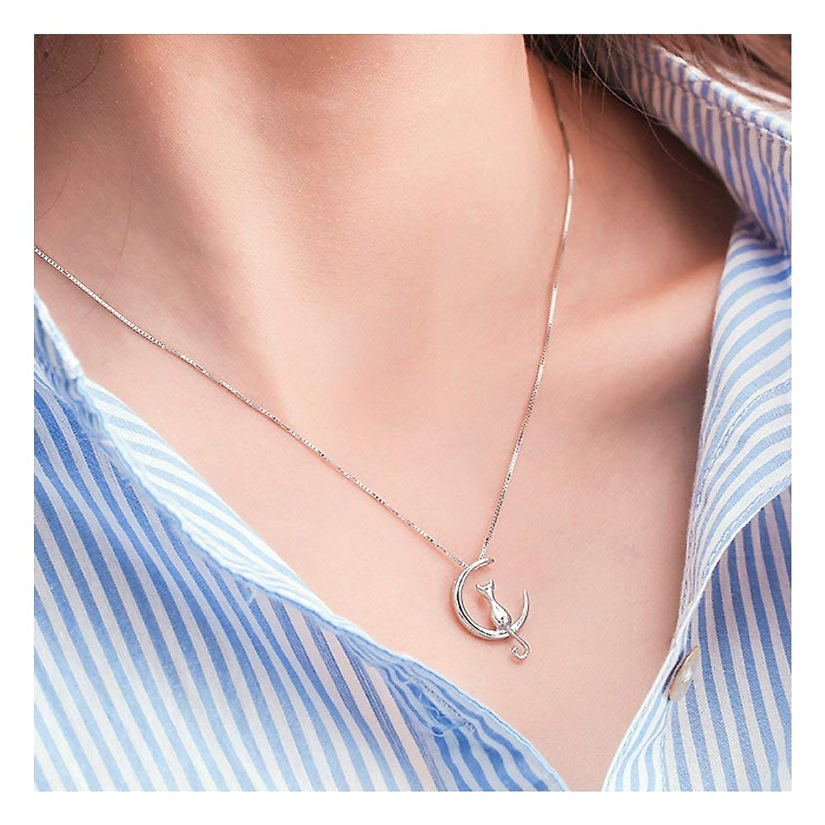 WRISTCHIE Sterling Silver Jewelry Cat On Moon Pendant Necklace 18" (Silver)