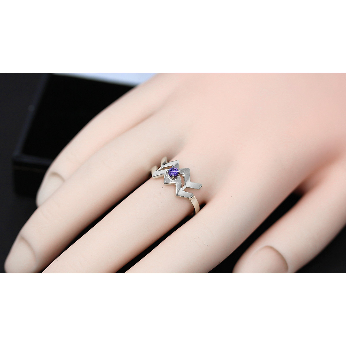 CaliRoseJewelry Sterling Silver Aquarius Zodiac Ring for Women with February Birthstone (Size 4.5)