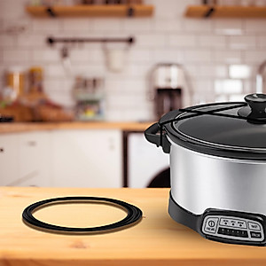 2pcs Lid Latch Strap Rubber Band, Black Lid Strap Slow Cooker Lid Strap Pot Lid Lock Strap Suitable for Hamilton Beach 6, 7, 8 Quart Slow Cooker