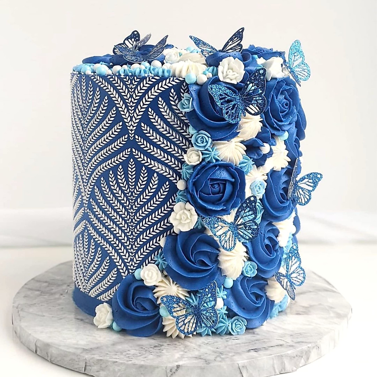 30 Azul Bloom Icing Flowers | Small Edible Flowers| Edible Roses| Blue Roses| White Icing Flowers | Sprinkles | Royal Icing Flowers | Blue Flowers | Blue Sprinkles | Simply Sucré