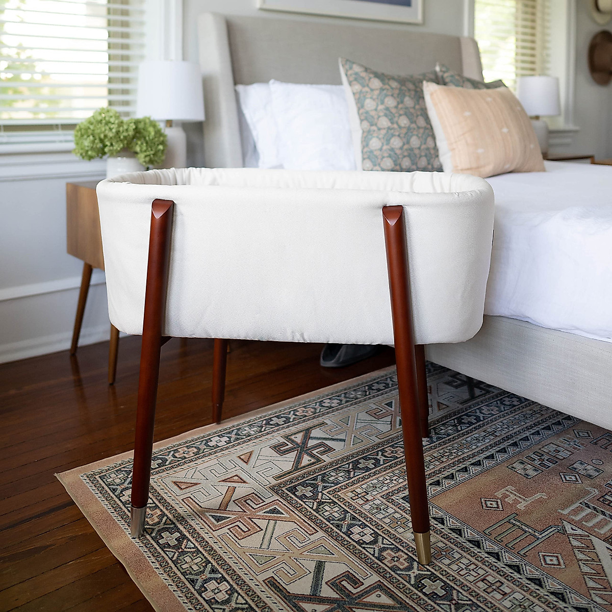 TruBliss Phoenix Baby Sova Bassinet - Portable Bassinet, Mid-Century Design, Extra Deep Walls for Safety, Includes 2 Fitted Sheets and Padded Mattress - Perfect for Newborns and Babies