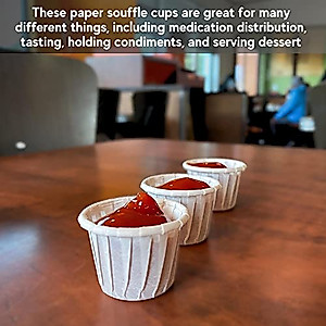 Vakly Disposable Paper Souffle Medicine Cups 3/4 oz [Pack of 250] – (0.75 Ounce) Small Cups for Medication Distribution, Pills, Tasting, Condiments, Food and Dessert Serving
