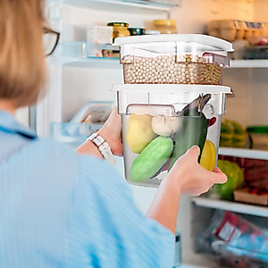 Barydat 4 Pcs Food Storage Container with Lids Set 2qt and 4qt Square Clear Commercial Containers with Scales Handles for Home Restaurant Kitchen Food Storage, Proof Dough, Marinating Meat (White)