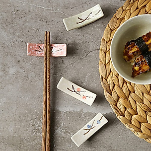 Chopsticks Display Holder 8Pcs Ceramic Chopsticks Rest, Japanese Style Chopsticks Holder Paint Brush Stand Holder Set Spoon Forks Tableware Rest Japanese Chopsticks Holder(Random Color)