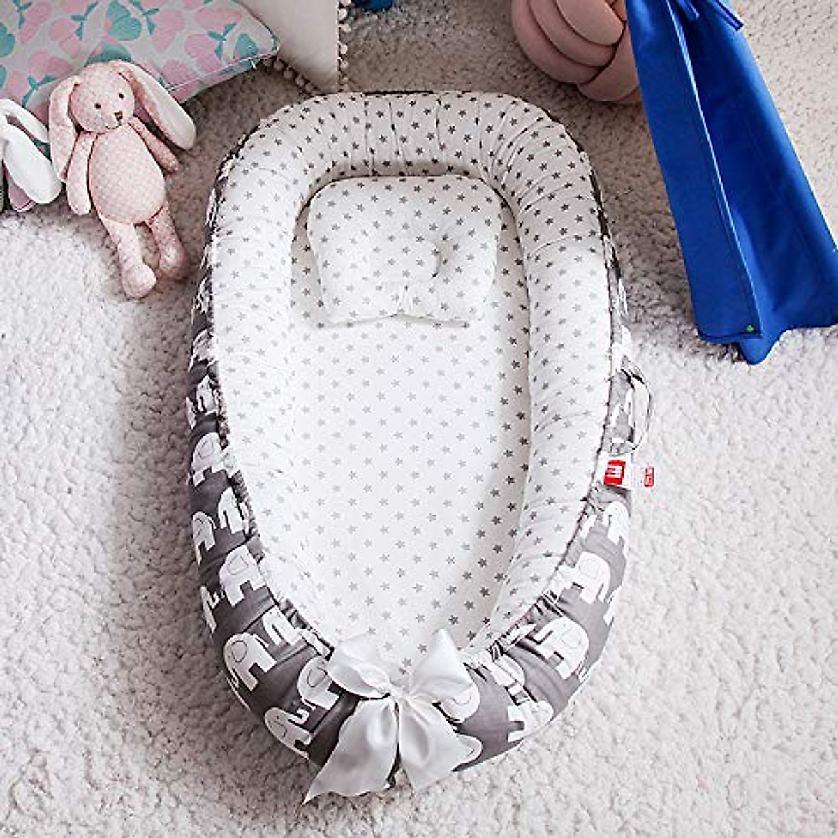 Vohunt Baby Lounger for Newborn,100% Cotton Co-Sleeper for Baby in Bed with Handles,Soft Newborn Lounger Adjustable Size & Strong Zipper Lengthen Space to 3 Tears Old(Elephant Grey)