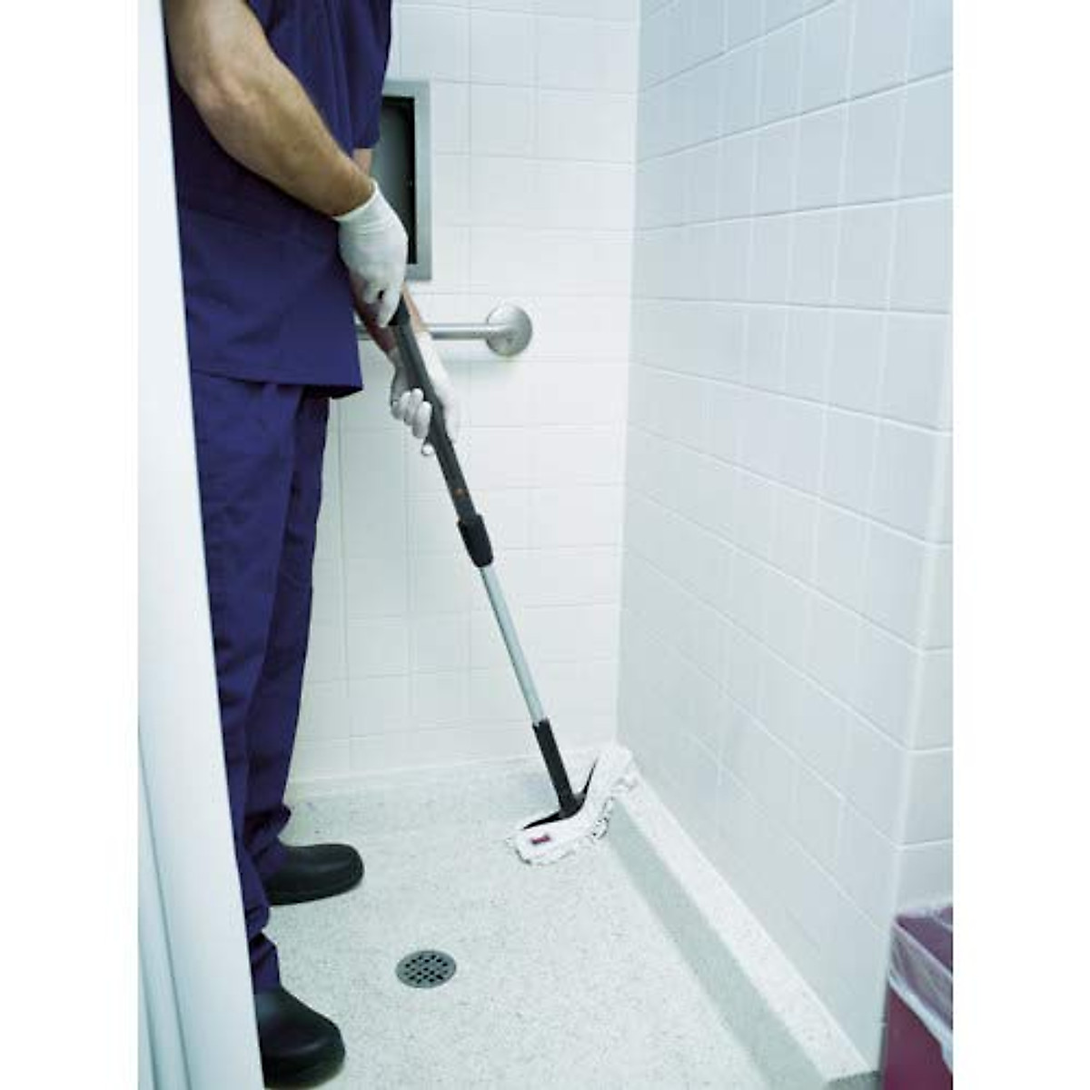 Rubbermaid Commercial 1863883 Executive Series HYGEN Multi-Purpose Telescoping Handle, 20- to 40-inch