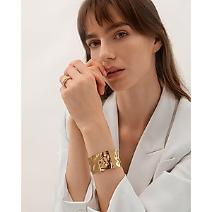 WOWORAMA Hammered Gold Cuff Bracelet for Women Wide Chunky Open Cuff Bangles Vintage Statement Gold Bracelet Adjustable Thick Wrist Cuff Bracelets