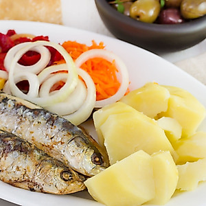 FAMASTON 100 pack Oval Paper Plates 12 inch 100% Compostable Heavy-Duty disposable extra large platters thanksgiving dinner party bulk 12" biodegradable platos - White