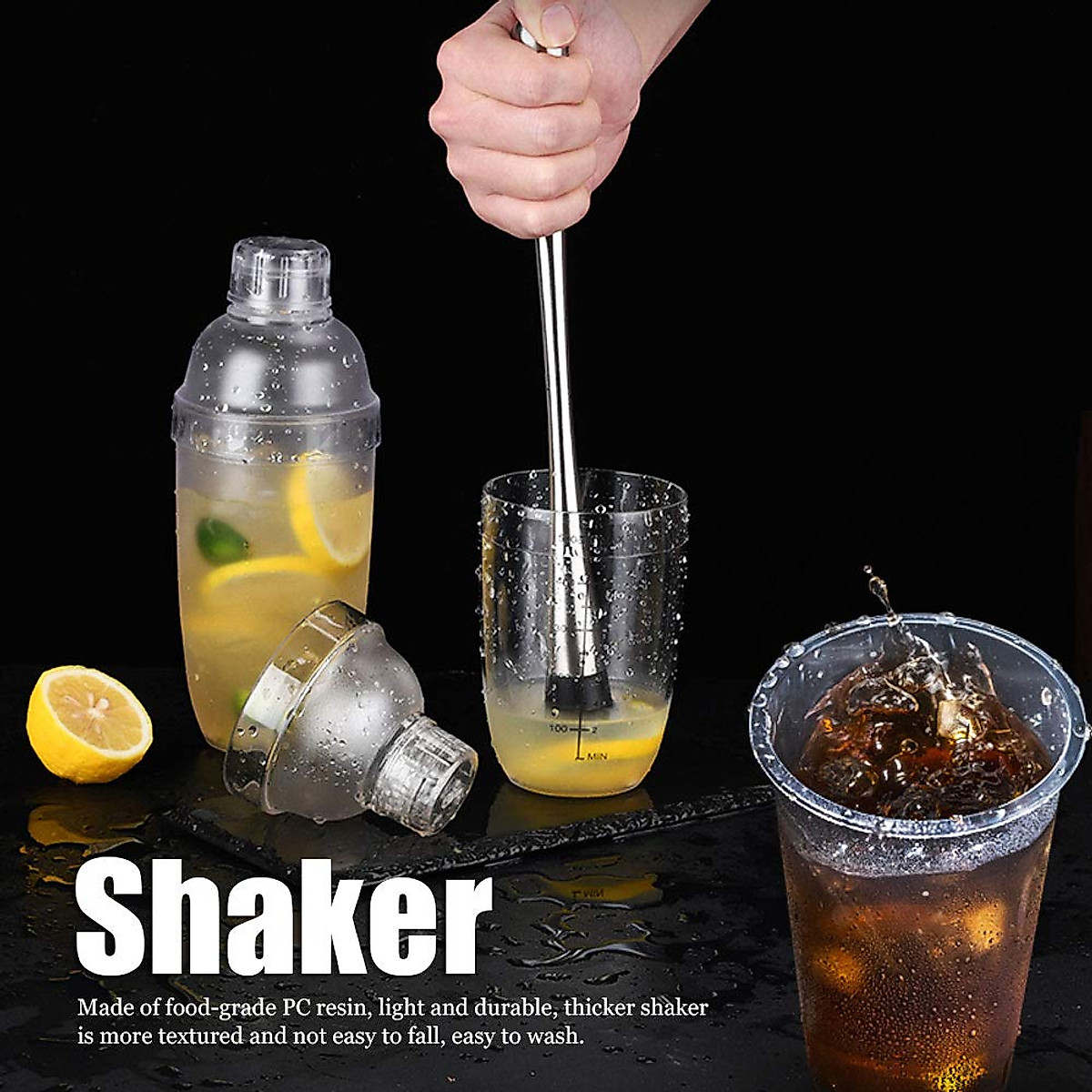 Cocktail Shaker, Plastic Drink Mixer Ice Tea Shaker Bottle Cup with Scales for Bar(700ml)