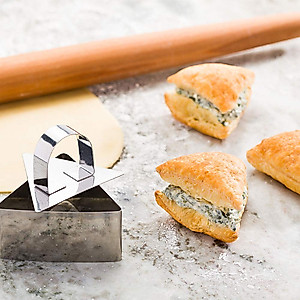 Restaurantware Pastry Tek 3.2 x 1.3 x 1.5 Inch Cake Ring Mold 1 Triangle Cooking Ring With Food Press - Small Dishwasher-Safe Stainless Steel Mousse Mold Oven-Safe For Pancakes or Cheesecakes