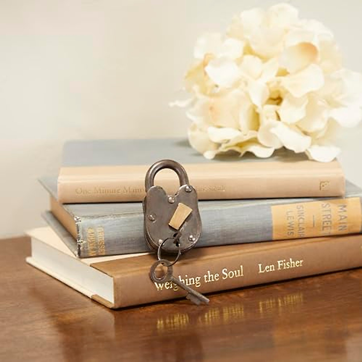 Deco 79 Brass Lock And Key, 1" x 3" x 2", Dark Gray