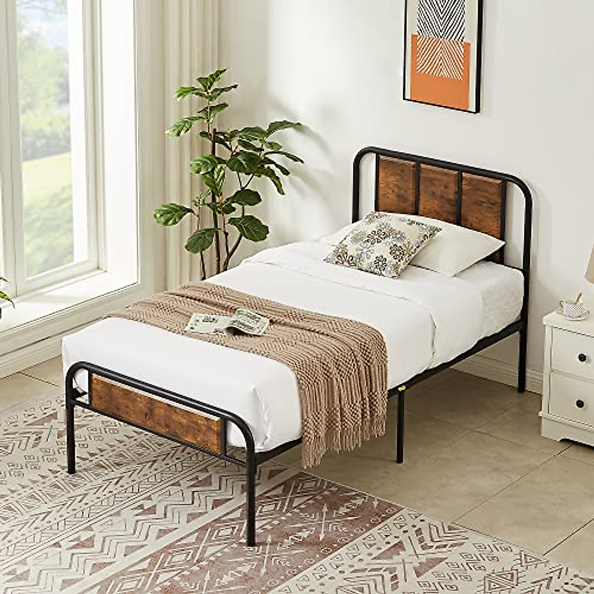 VECELO Twin Bed Frame Heavy Duty Metal Platform with Wooden Headboard Footboard Mattress Foundation 12 Strong Steel Slats Support Under Bed Storage/Easy Assemble