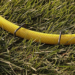 GardenMate 100-Pack 6'' 11 Gauge Heavy-Duty U-Shaped Garden Securing Stakes/Spikes/Pins/Pegs - Sod Staples for Anchoring Landscape Fabric