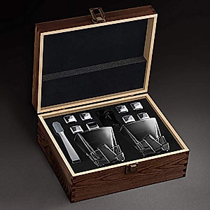 Maverton Whisky Stones and 2 Engraved Glasses for Man - Set of 8 Stones in Customized Box for Birthday - Chilling Stones for Gentleman - Personalized Whiskey Set for him - Name