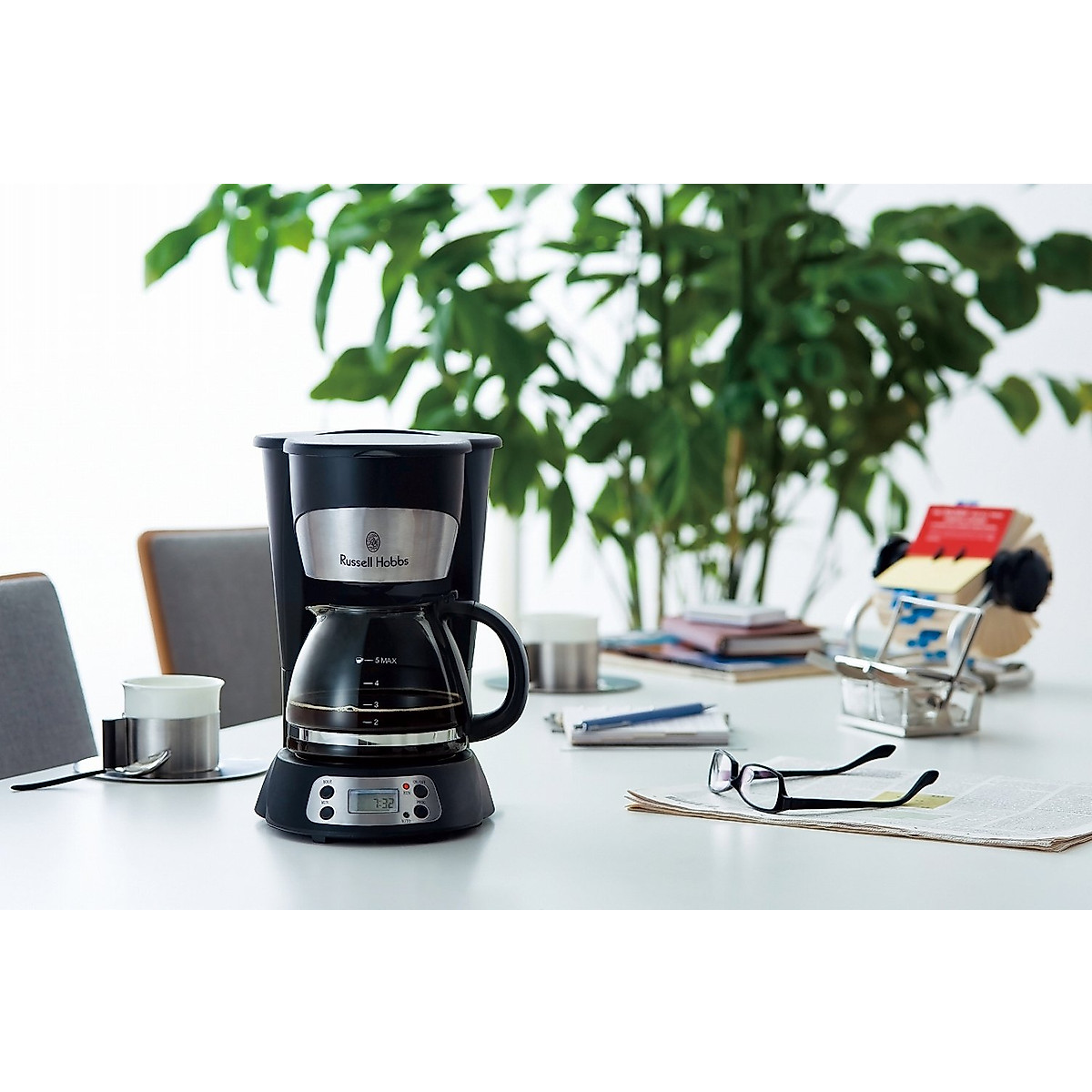 Russell Hobbs 5 cup coffee maker 7610JP