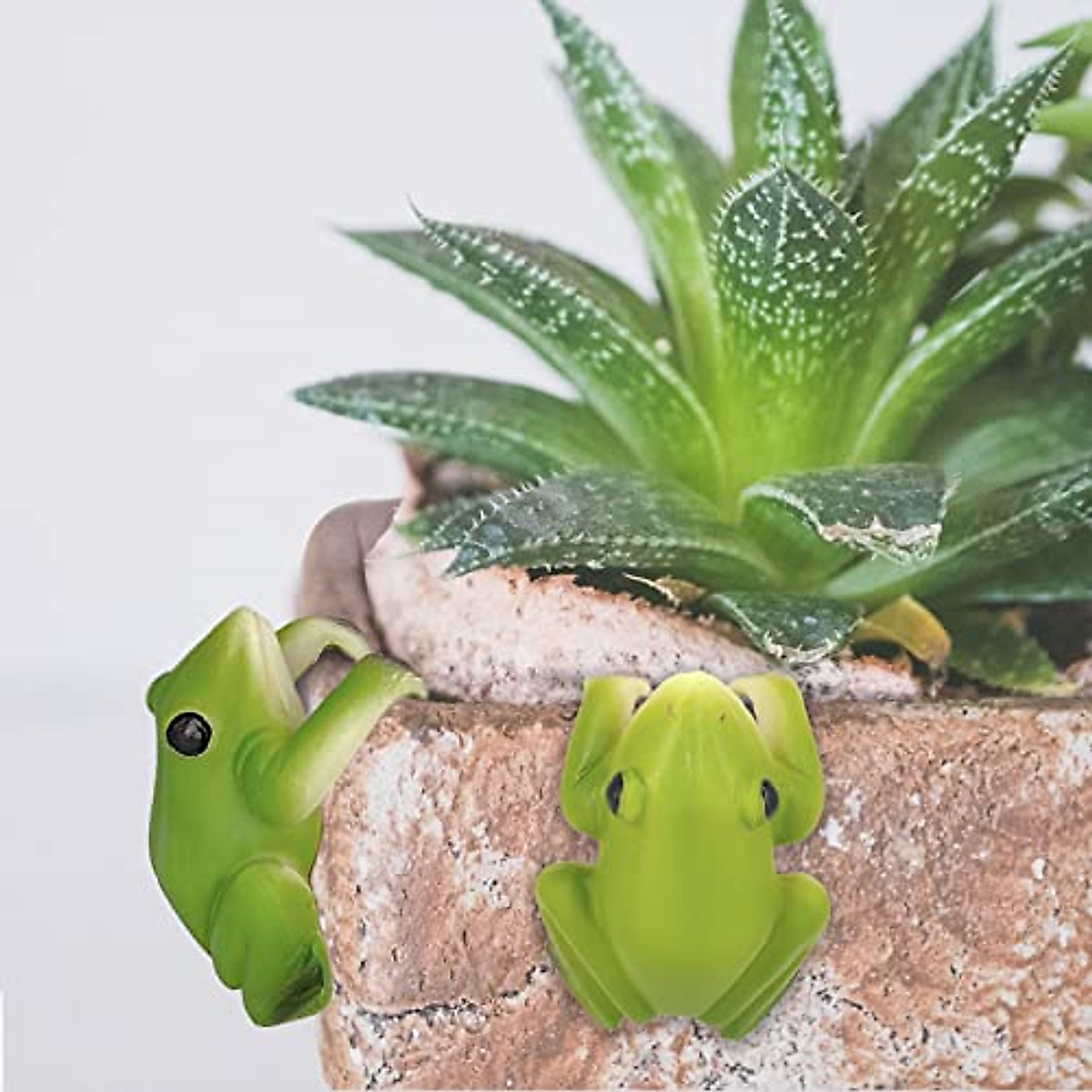 UDOME Plant Decorations for Pots, Miniature Fairy Garden Set of 2 Mini Hanging Frog Figurines, Terrarium Frog Flower Pot and Vase Hugger, Creative Hanging Animal Potted Ornaments, Green