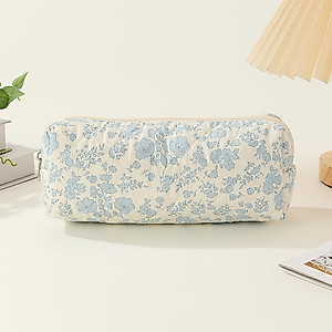Cessfle Kawaii Cotton Makeup Bag Large Travel Cosmetic Bag Quilted Coquette Makeup Pouch Aesthetic Floral Toiletry Bag