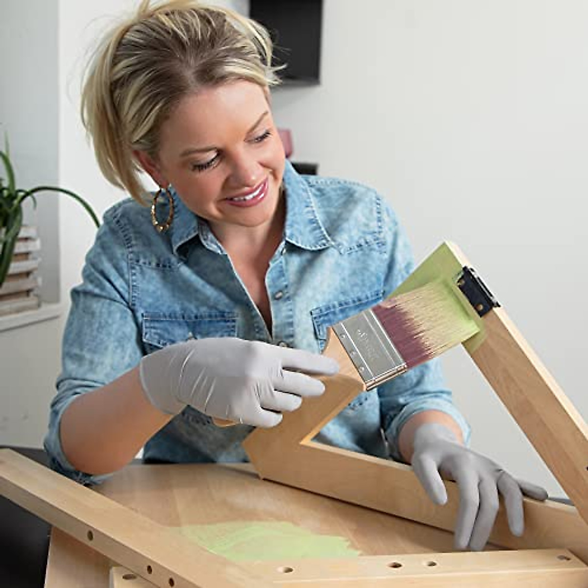 HALYARD Sterling Nitrile Exam Gloves, Powder-Free, 3.8 mil, 9.5", Gray, Medium, 50707 (Box of 200)