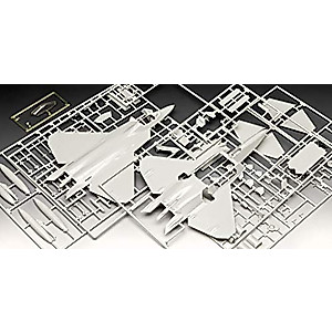 Revell 03858 Lockheed Martin F-22A Raptor Model Kit 1:72 Scale