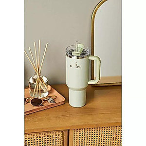 Stanley x Magnolia 40oz Stainless Steel H2.0 Flowstate Quencher Tumbler - Serene Green