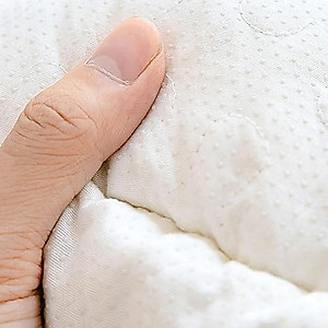 TTEDMO Funnyfuzzy Cream-Coloured Large Plaid Square Pet Mat Bed Couch Cover,Funny Fuzzy Couch,Funny Dog Sofa (Light Brown,27.6x70.9 in)