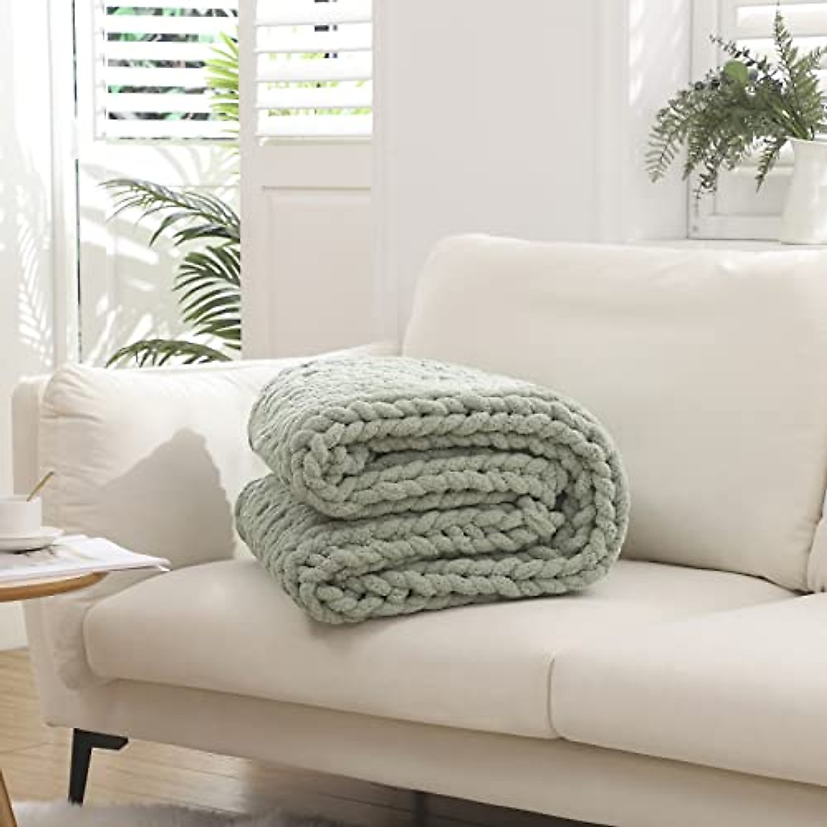 WESHIONGOO Chunky Knit Blanket Throw Knitted Throw Blankets for Couch Bed Fluffy Soft Blanket with Jumbo Chenille Yarn Thick 100% Handmade (Sage Green, 50"×60")